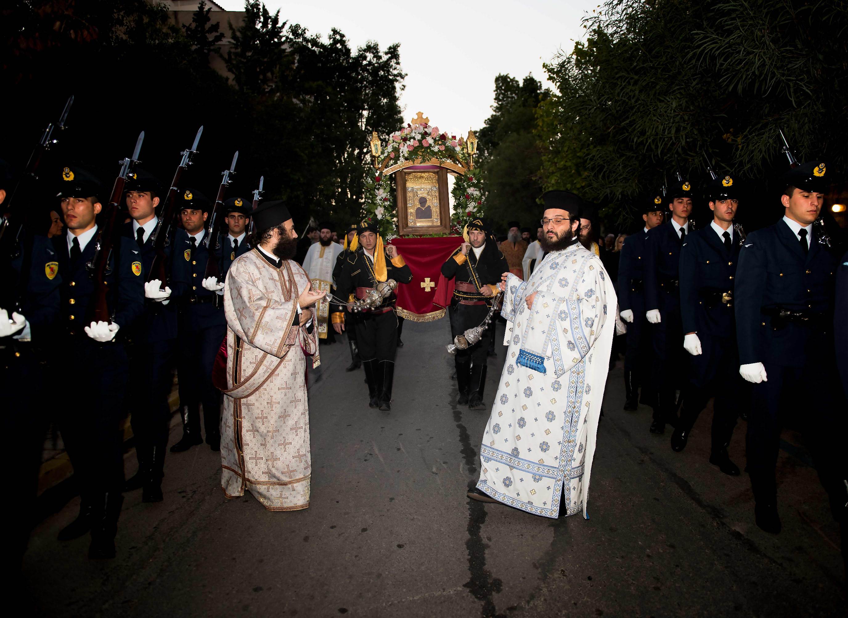 ΜΕΓΑΛΗ Η ΧΑΡΗ ΤΗΣ-Παναγία Σουμελά: Η μοναδική ιστορία της θαυματουργής ...