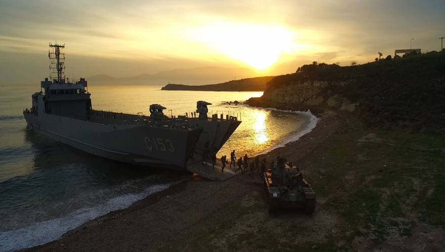 ΤΟΥΡΚΟΙ ΑΝΕΝΟΧΛΗΤΟΙ κάνουν ασκήσεις απόβασης στα νησιά του Αιγαίου και ...
