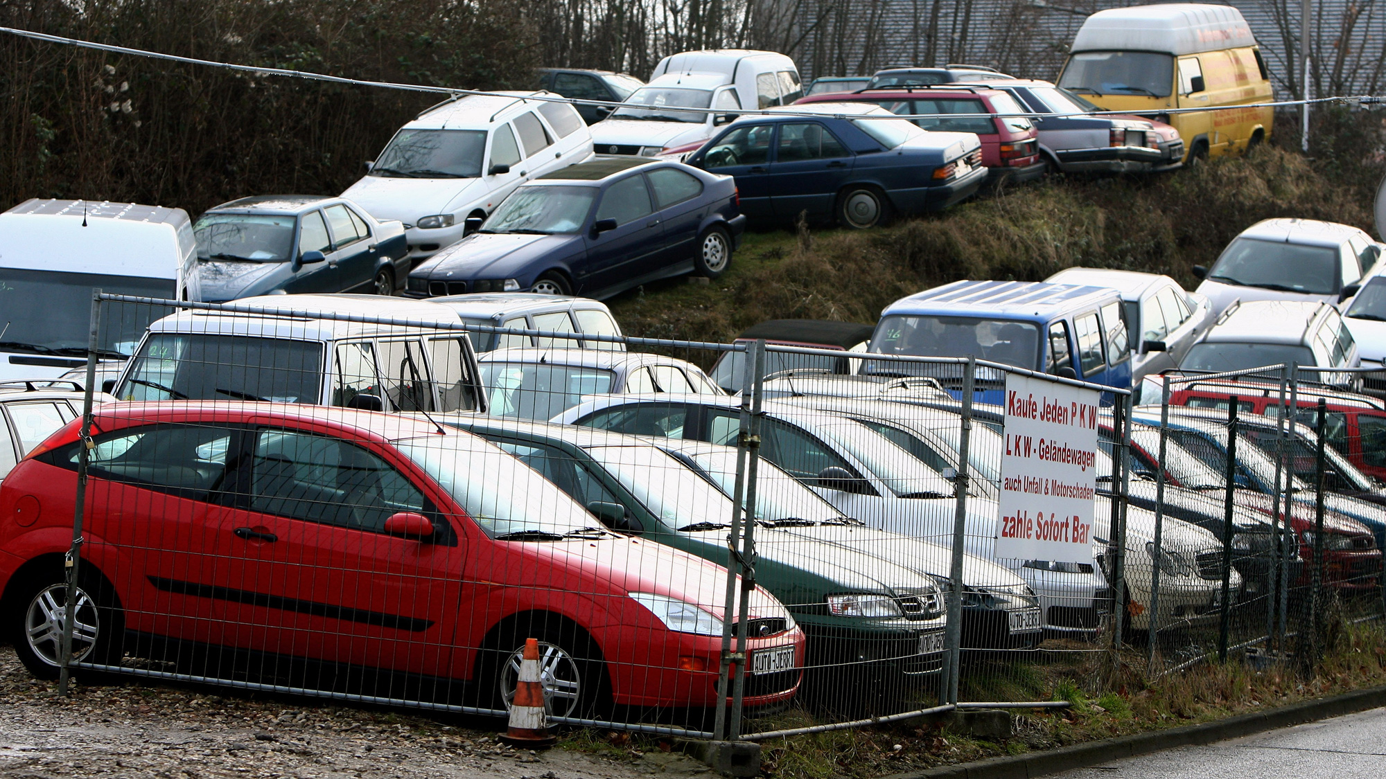 Μεταχειρισμένα «σαραβαλάκια». Ποιοι είναι οι κερδισμένοι και ποιοι οι χαμένοι των νέων τελών ...