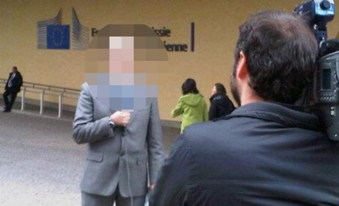 ΝΑ ΓΙΑΤΙ Ο ΚΟΣΜΟΣ ΜΑΣ ΛΕΕΙ ΑΛΗΤΕΣ ΡΟΥΦΙΑΝΟΙ ΔΗΜΟΣΙΟΓΡΑΦΟΙ! ΕΓΛΥΦΕ ΤΟΝ ...