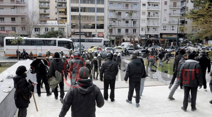Δίκη ΧΑ: ΚΑΤΑΓΓΕΛΙΑ-αποστολή «φωτό ντοκουμέντων»! «Ερυθροί ΧΜΕΡ ...