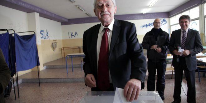 ΤΩΡΑ ΘΑ “ΦΑΕΙ” ΚΑΛΑ Ο ΜΠΑΡΜΠΑ ΦΩΤΗΣ!! Αποκάλεσε ψεύτη τον Κουβέλη και ...