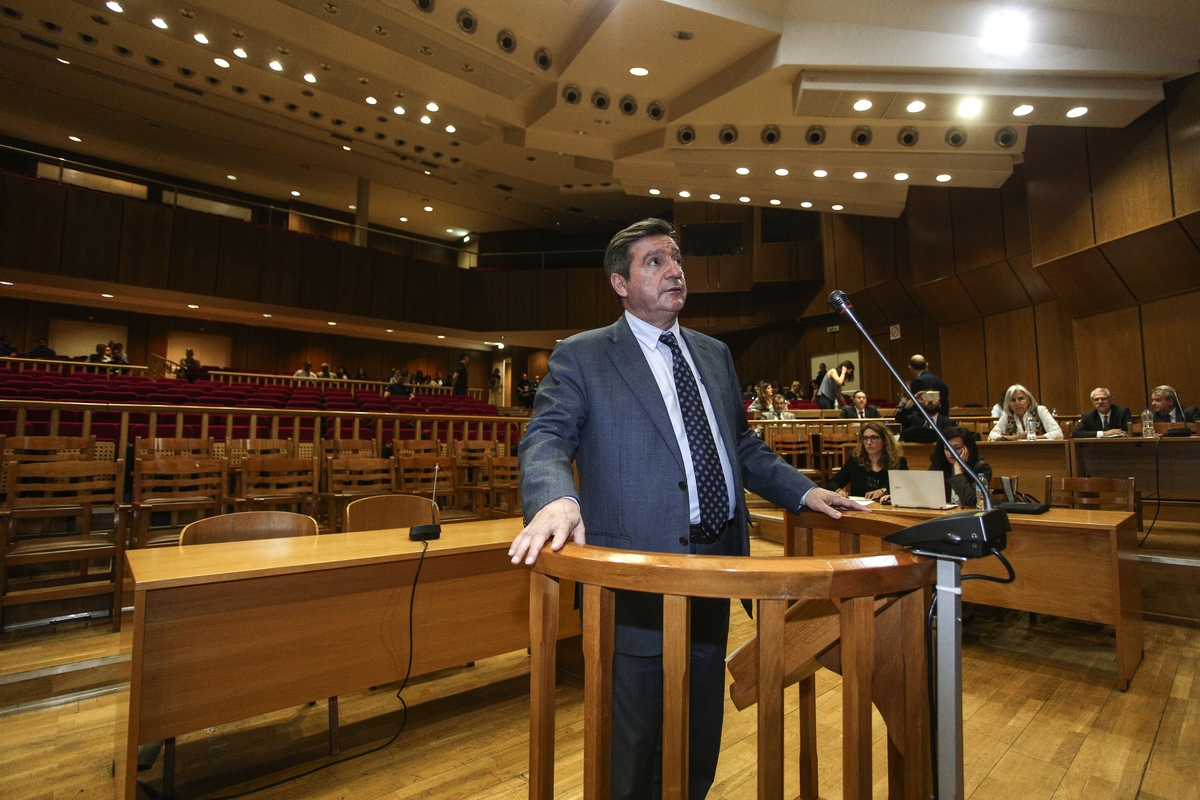 ΤΙ ΛΕΕΙ Ο ΤΥΠΟΣ! Καμίνης: Σκιά φόβου στην Αθήνα – Η ΕΛΑΣ δεν ...