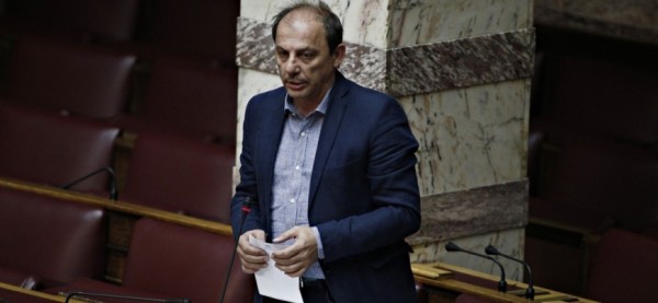 ΑΠΙΣΤΕΥΤΗ ΟΜΟΛΟΓΙΑ ΒΟΥΛΕΥΤΗ του ΣΥΡΙΖΑ: Τι είπε για το νέο Μνημόνιο ...