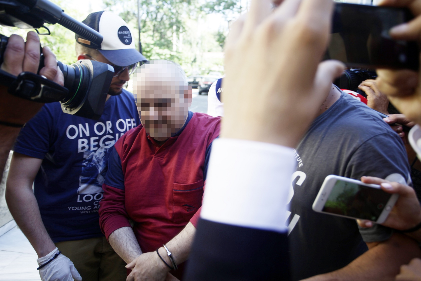 ΜΕ ΤΟ ΣΤΟΜΑ ΑΝΟΙΚΤΟ – ΑΠΙΣΤΕΥΤΕΣ ΑΠΟΚΑΛΥΨΕΙΣ ΓΙΑ ΤΟ ΠΑΡΕΛΘΟΝ ΤΟΥ ...