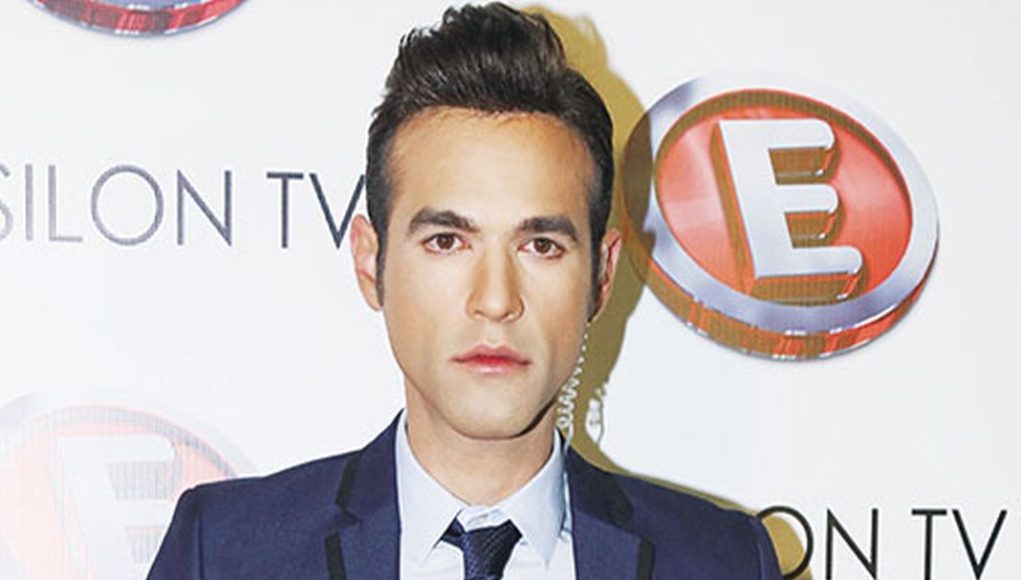 ΑΝΟΙΓΟΥΝ ΣΤΟΜΑΤΑ! «Je Suis Menios»: Το διαδικτυακό bullying και τα ...