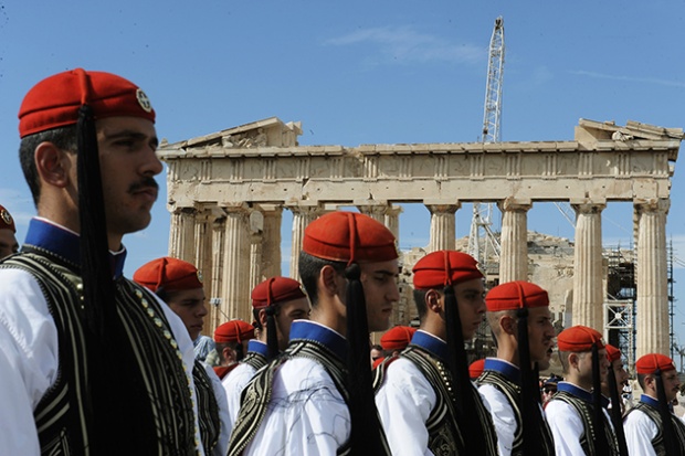 Η Αθήνα γιόρτασε στην Ακρόπολη την 73η επέτειο απελευθέρωσης από τους ...