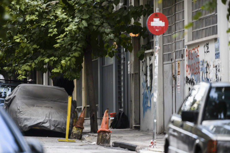 «ΦΩΛΙΑ» ΤΖΙΧΑΝΤΙΣΤΩΝ ΣΤΗΝ ΚΑΡΔΙΑ ΤΗΣ ΑΘΗΝΑΣ Ή ΑΘΡΟΕΣ ΣΥΛΛΗΨΕΙΣ ΚΟΥΡΔΩΝ ...