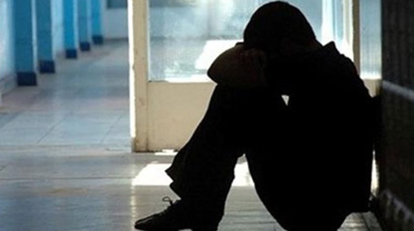 ΑΠΙΣΤΕΥΤΟ ΠΕΡΙΣΤΑΤΙΚΟ στην Πάτρα: Καθηγητής χαστούκισε 14χρονο για τον ...