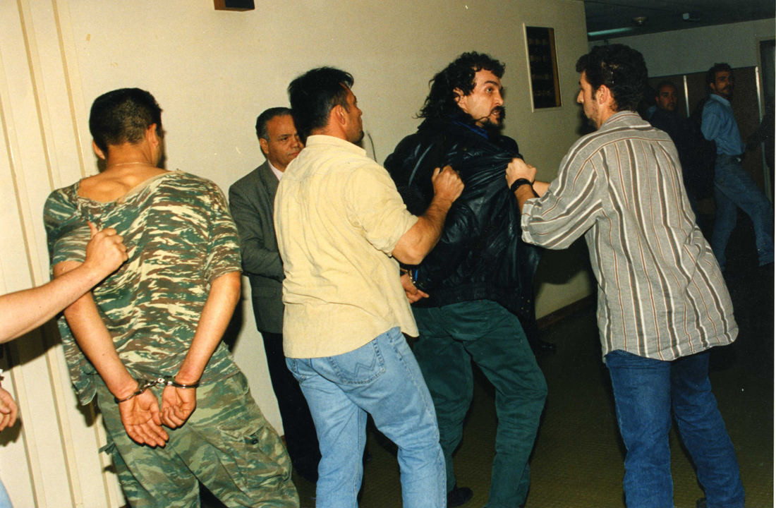 Ο ΚΑΣΚΑΝΤΕΡ ΤΟΥ ΤΣΑΚ ΝΟΡΙΣ ΣΕ ΝΕΕΣ ΠΕΡΙΠΕΤΕΙΕΣ. Ο ΒΑΣΙΛΗΣ ΒΑΡΕΛΑΣ ...