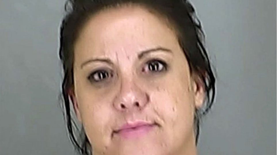 Απίστευτο! Δασκάλα στις ΗΠΑ αποπλάνησε 15χρονο, τον… υιοθέτησε και ...