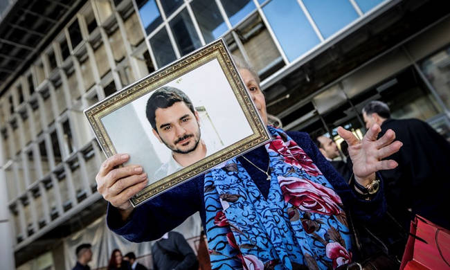 «ΠΟΥ ΒΡΙΣΚΟΝΤΑΙ ΤΑ ΚΟΚΚΑΛΑ ΤΟΥ ΜΑΡΙΟΥ ΝΑ ΠΗΓΑΙΝΩ ΝΑ ΤΟΥ ΜΙΛΑΩ ...