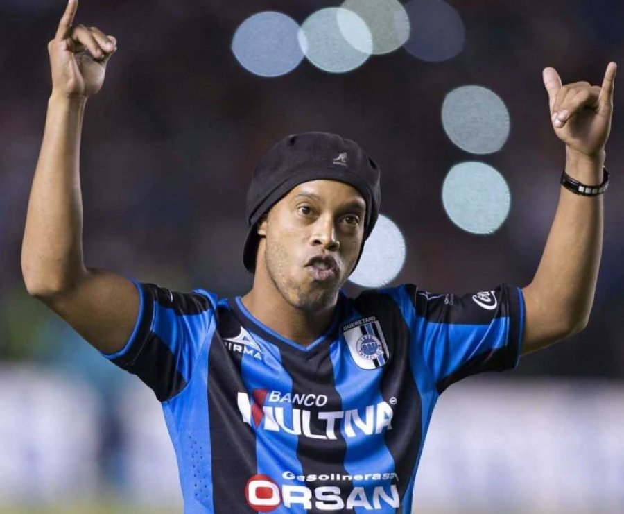 ΧΑΜΟΣ! Σε φωτογραφία του Ρονάλντο εμφανίζεται ΤΣΙΤΣΙΔΟΣ ο Κιελίνι ...