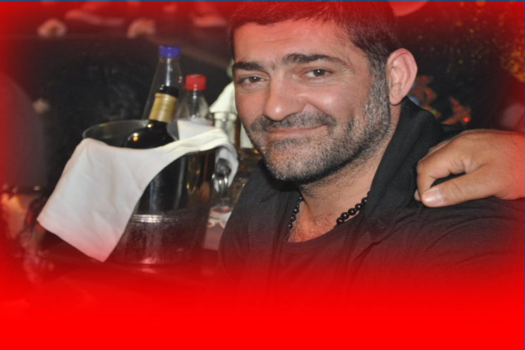 «ΟΛΕΣ οι ΠΟΥΣΤ@ΡΕΣ που βοηθήσατε στο να μου Γ@ΜΗΣΕΤΕ τη ζωή να τρέμετε ...