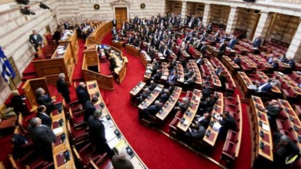 ΩΡΑ 14:15! ΧΑΜΟΣ ΣΤΗΝ ΒΟΥΛΗ – ΟΙ ΜΠΟΛΣΕΒΙΚΟΙ ΔΕΝ ΞΕΡΟΥΝ ΑΠΟ ΠΟΥ ΝΑ ...