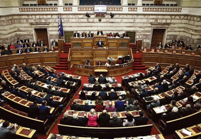 ΕΒΑΛΑΝ ΤΗΝ ΟΥΡΑ ΣΤΑ ΣΚΕΛΙΑ! Η ΟΡΓΗ ΤΟΥ ΛΑΟΥ ΑΝΕΤΡΕΨΕ ΤΗΝ ΣΗΜΕΡΙΝΗ ...