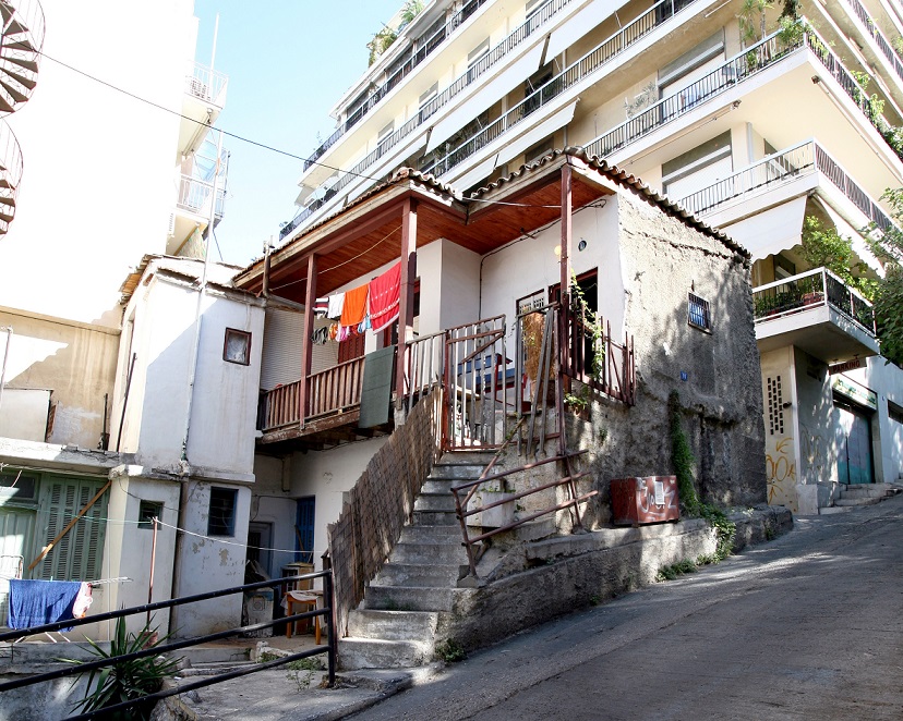 Δεν θα πιστεύετε στα μάτια σας: Κι όμως αυτό το ΣΠΙΤΙ βρίσκεται στο ...