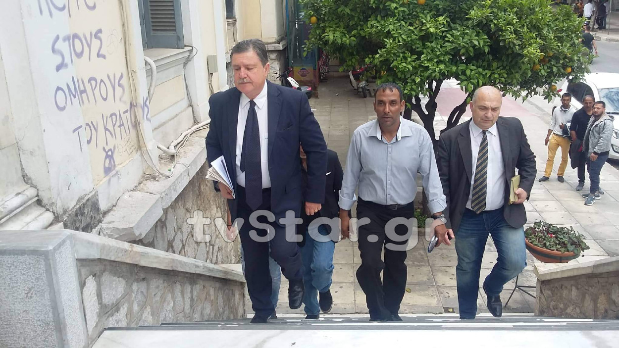 ΠΗΡΑΝ ΦΟΡΑ ΚΑΙ ΠΑΝΕ ΝΑ ΜΑΣ ΚΑΝΟΥΝ ΤΑ ΤΡΙΑ ΔΥΟ! ΣΤΟΝ ΕΙΣΑΓΓΕΛΕΑ ΟΙ ...