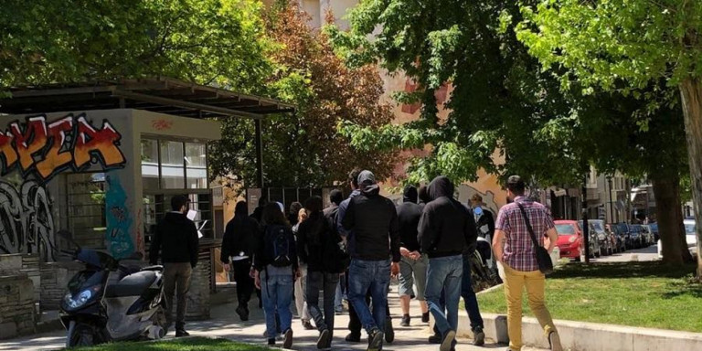 ΚΑΝΟΥΝ Ο,ΤΙ ΘΕΛΟΥΝ ΟΠΟΤΕ ΤΟ ΘΕΛΟΥΝ! Επεισόδια από άπλυτους για τον ...