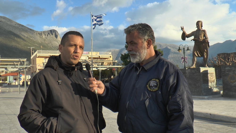 ΠΟΛΥ ΣΟΒΑΡΟ. ΒΓΗΚΑΝ ΤΑ ΚΑΛΑΣΝΙΚΟΦ ΣΤΗ ΜΑΝΗ. ΓΙΟΣ ΔΗΜΑΡΧΟΥ ΣΚΟΡΠΙΣΕ ΤΟΝ ...