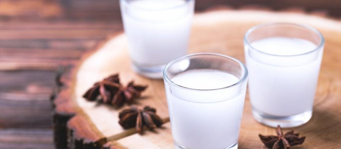 Το γνωρίζατε; Πως προέκυψε η ονομασία του ούζου; – Makeleio.gr