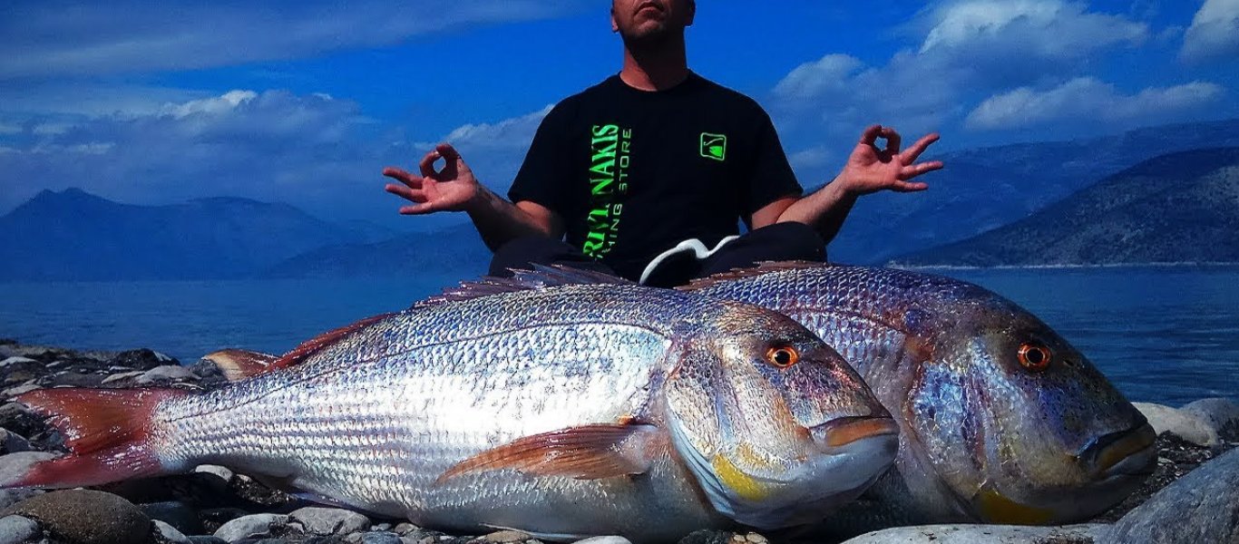 Τσίμπησε γερά το καλάμι αλλά έπαθαν την πλάκα της ζωής τους όταν είδαν ...