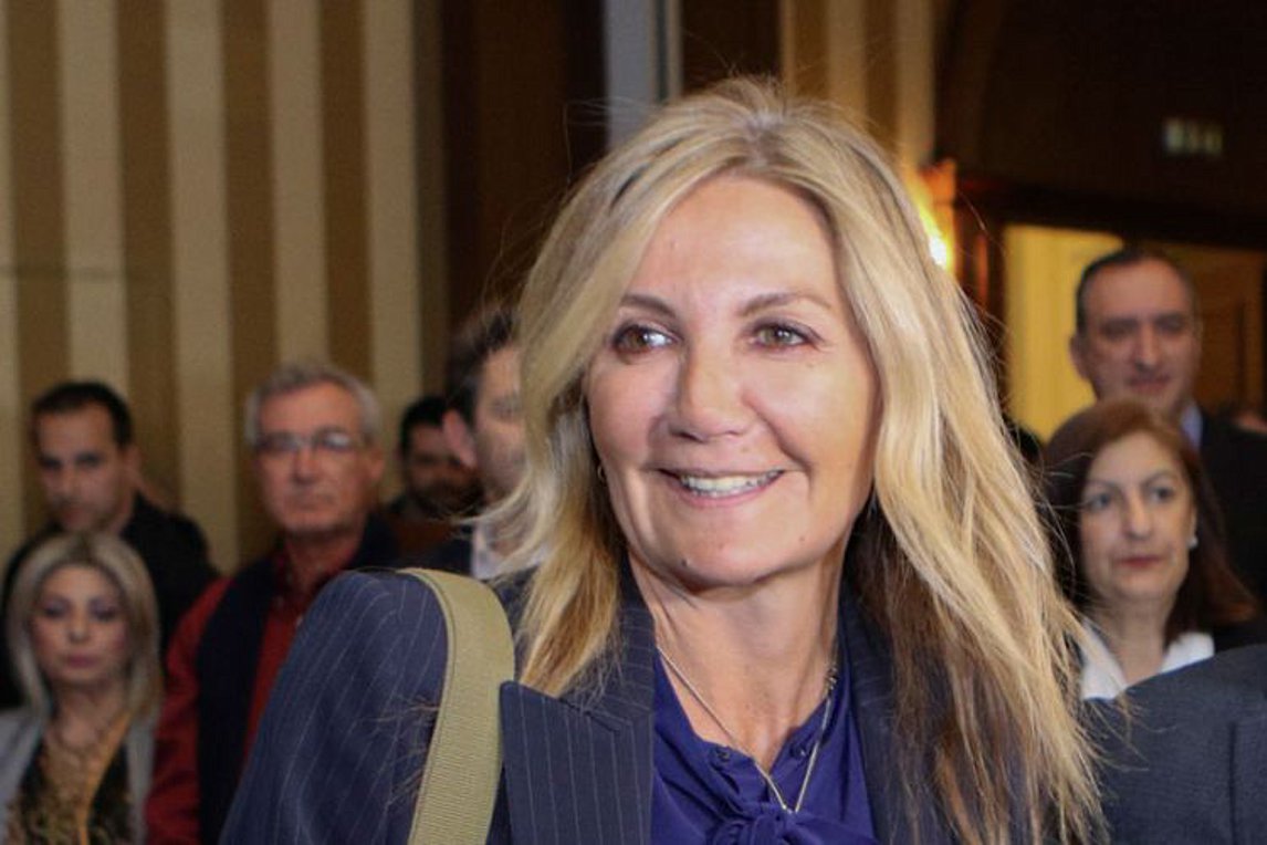 Η Μαρέβα και ο… τσολιάς! (ΦΩΤΟ) – Makeleio.gr