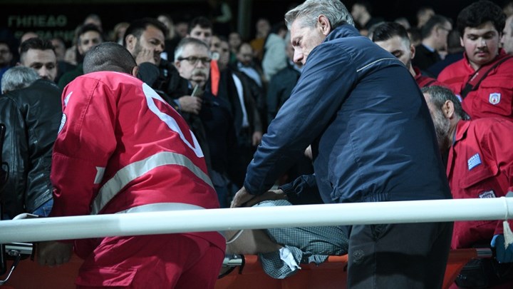 ΣΟΚ ΣΤΟ ΓΕΝΤΙ ΚΟΥΛΕ! Πρώην βουλευτής κατέρρευσε στο γήπεδο του ΟΦΗ ...
