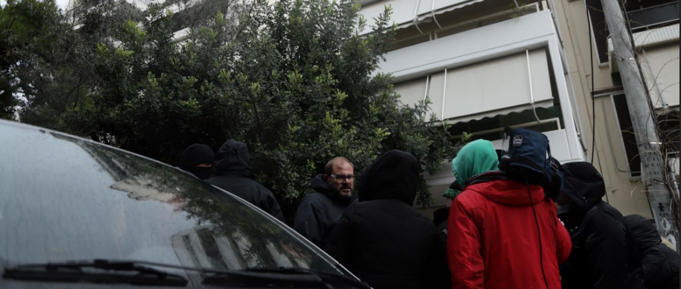 (ΑΝΑΝΕΩΜΕΝΟ): ΑΣΥΛΛΗΠΤΗ ΤΡΑΓΩΔΙΑ ΣΤΗΝ ΠΕΥΚΗ: ΜΗΤΕΡΑ ΠΕΤΑΞΕ ΤΟ 5ΧΡΟΝΟ ...