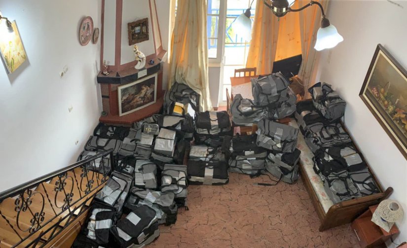 Η ΑΛΒΑΝΙΚΗ ΜΑΦΙΑ ΕΝ ΔΡΑΣΕΙ! ΣΥΛΛΗΨΕΙΣ ΓΙΑ ΠΟΣΟΤΗΤΑ ΝΑΡΚΩΤΙΚΩΝ ΜΑΜΟΥΘ ...