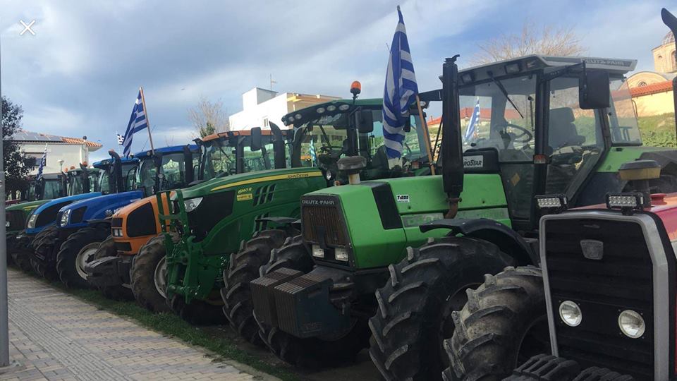 ΣΥΝΤΕΤΑΓΜΕΝΑ ΝΑ ΒΓΑΛΟΥΝ ΤΑ ΤΡΑΚΤΕΡ! Έτοιμοι να βοηθήσουν οι αγρότες και ...
