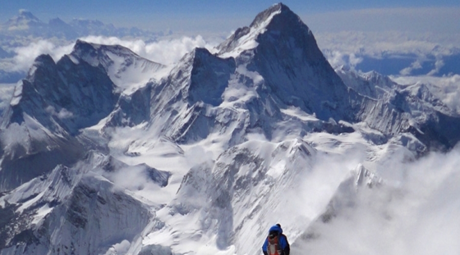 ΚΙΝΑ: Τέλος και η ορειβασία στο Έβερεστ! – Makeleio.gr