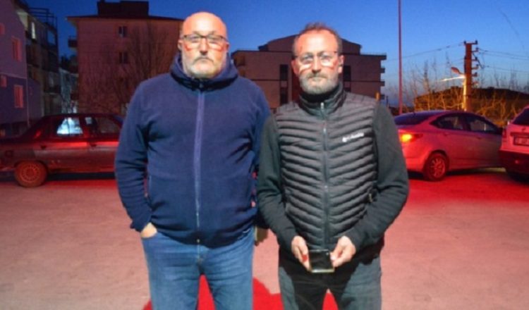 ΓΕΛΑΝΕ ΚΑΙ ΤΑ “ΠΡΟΣΦΥΓΑΚΙΑ” ΜΕ ΤΗΝ ΠΡΟΠΑΓΑΝΔΑ! Δημοσιογράφοι του A ...
