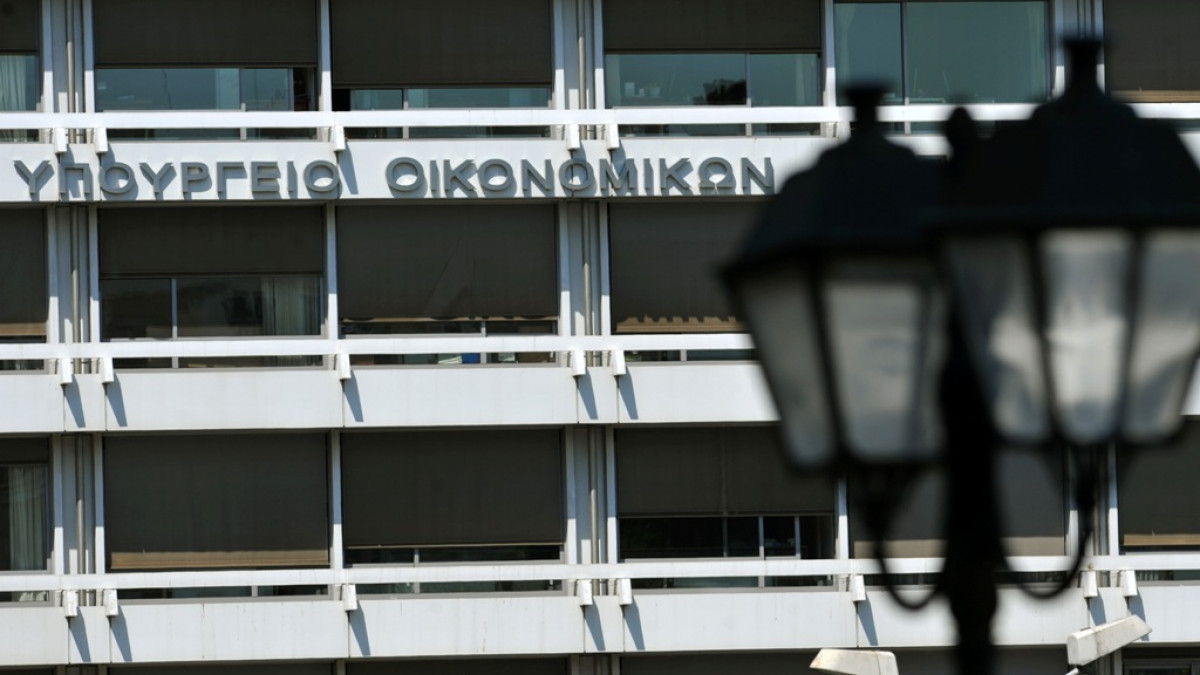 Αναστολή φορολογικών υποχρεώσεων και για νομικά πρόσωπα με μειωμένα ...
