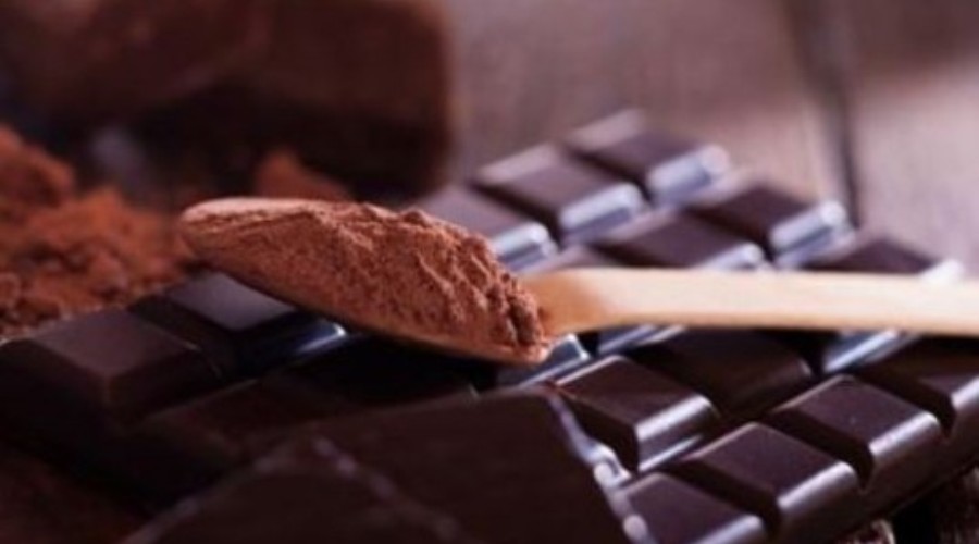 Φάτε μαύρη σοκολάτα! Κάνει καλό στην καρδιά λένε οι επιστήμονες ...