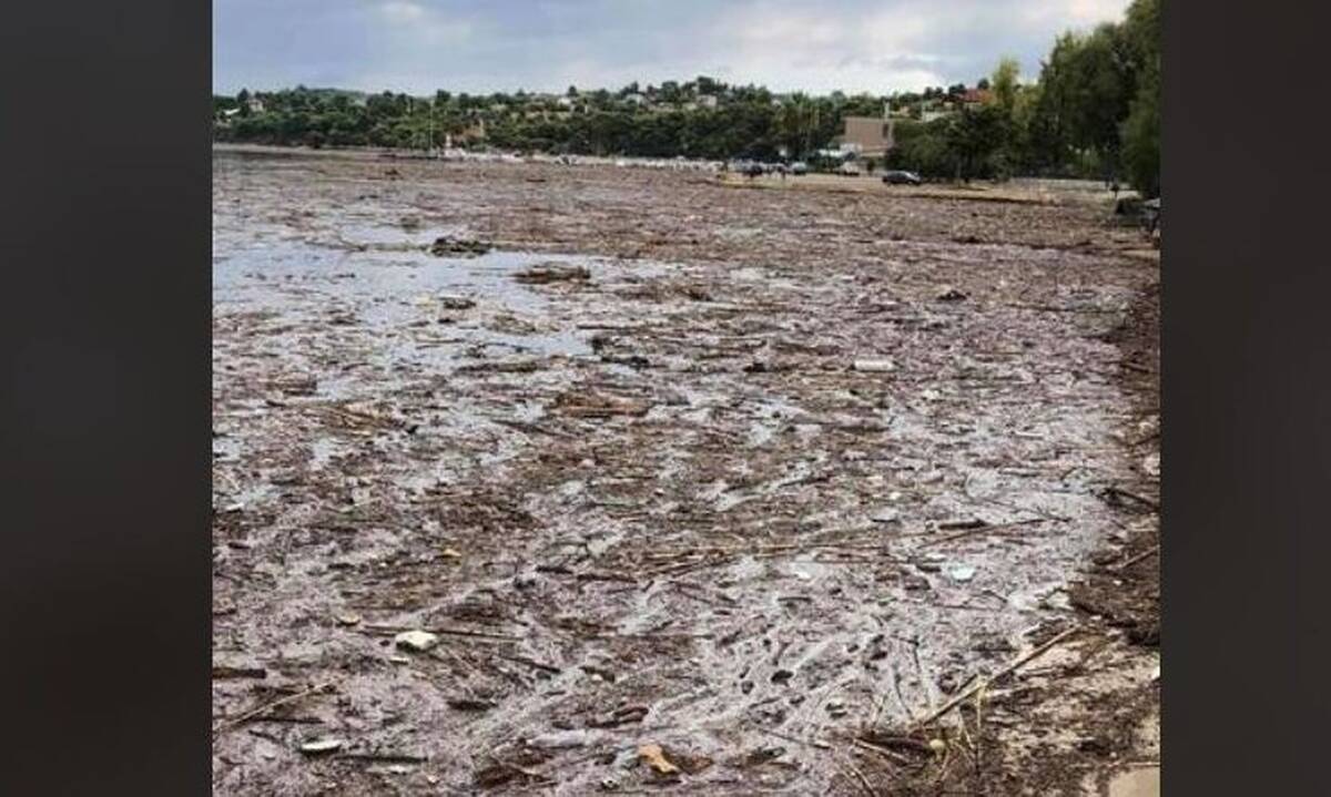 Απίστευτες εικόνες στο Δήλεσι. Δείτε πώς κατέληξε η παραλία [ΒΙΝΤΕΟ ...