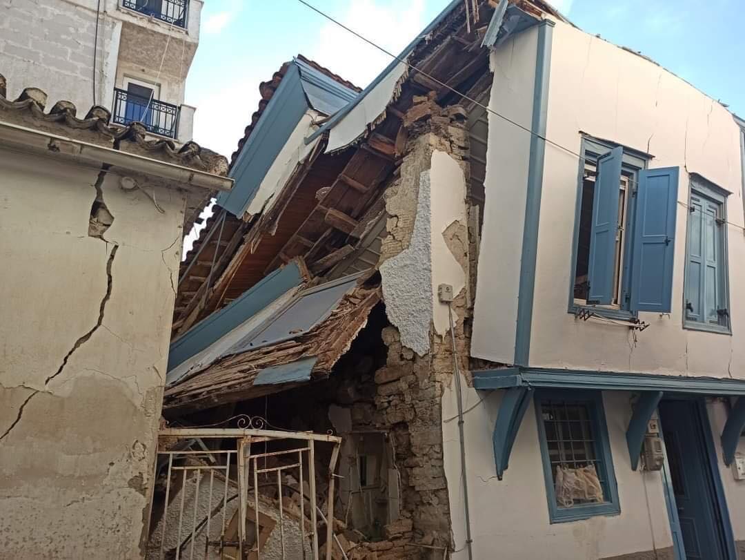 ΒΙΒΛΙΚΕΣ ΕΙΚΟΝΕΣ ΣΤΗ ΣΑΜΟ ΜΕΤΑ ΤΑ 6.7 ΡΙΧΤΕΡ! ΜΙΑ ΓΥΝΑΙΚΑ ΧΑΡΟΠΑΛΕΥΕΙ ...