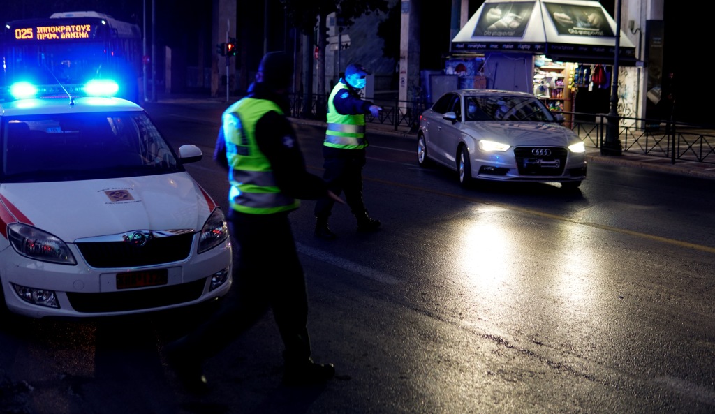 ΣΤΟΝ «ΓΥΨΟ» Η ΧΩΡΑ – ΠΕΡΙΟΡΙΣΜΟΣ ΜΕΤΑΚΙΝΗΣΕΩΝ ΑΠΟ ΤΙΣ 9 ΤΟ ΒΡΑΔΥ ΕΩΣ ...