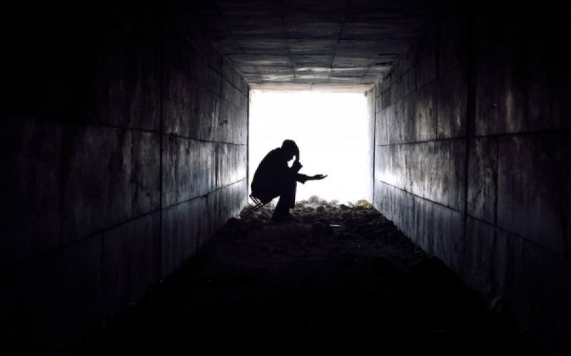 ΚΑΤΕΣΤΡΕΨΑΝ ΤΑ ΠΑΝΤΑ ΚΑΙ ΤΩΡΑ ΠΗΔΑΝΕ ΑΠΟ ΤΟ ΚΑΡΑΒΙ ΣΑΝ ΤΑ ΠΟΝΤΙΚΙΑ ΟΙ ...
