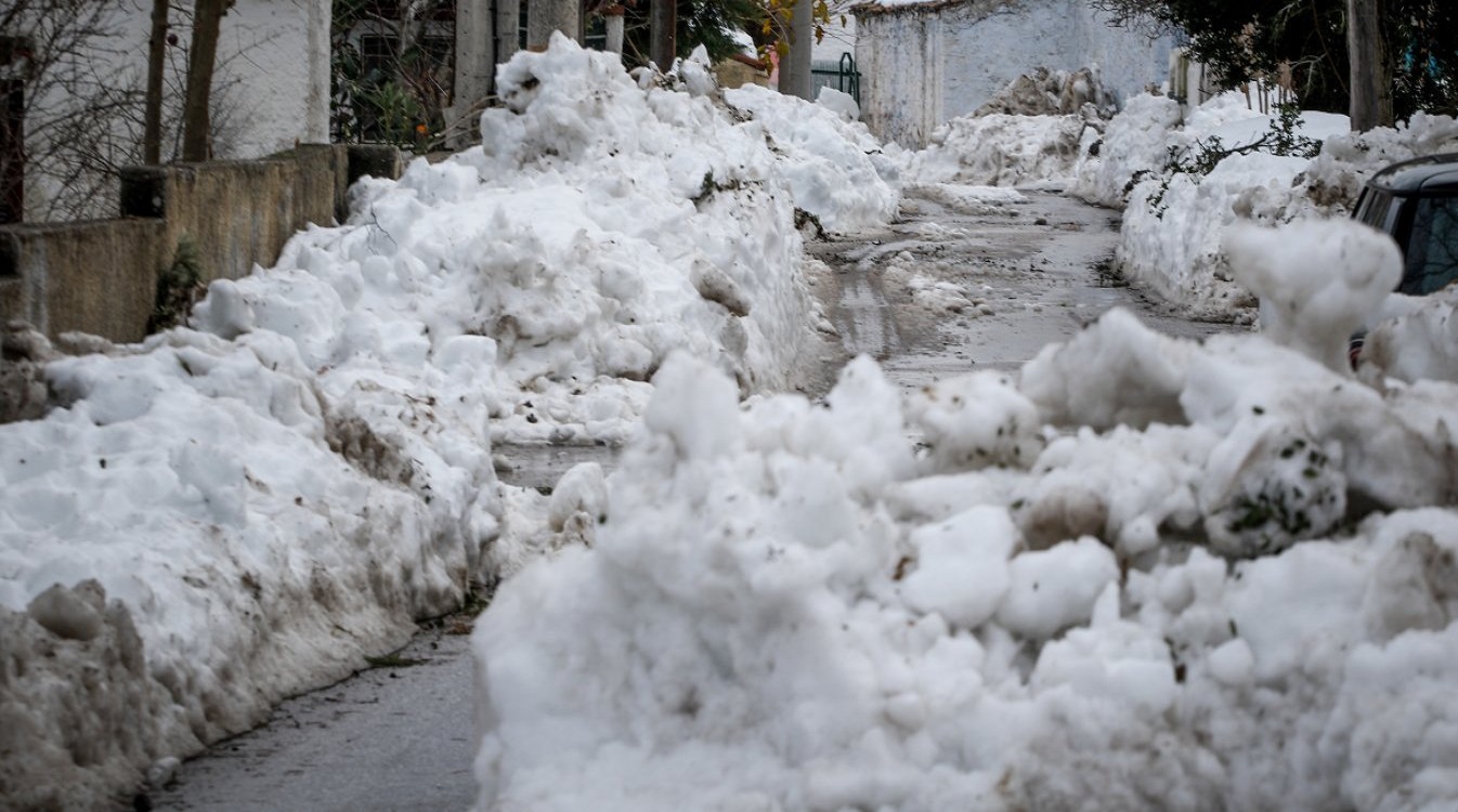 ΧΙΟΝΙΑ ΚΑΙ ΣΤΗΝ ΑΘΗΝΑ ΦΕΡΝΕΙ Ο “ΛΕΑΝΔΡΟΣ”: ΣΤΗΝ ΚΑΤΑΨΥΞΗ Η ΧΩΡΑ – ΠΟΥ ...