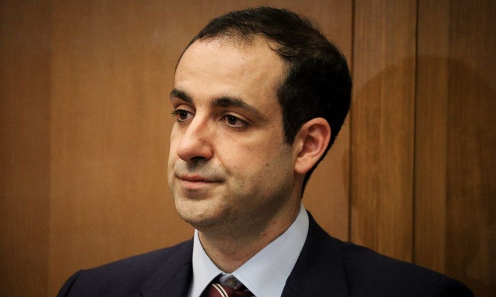 “O ΓΡΗΓΟΡΗΣ ΔΗΜΗΤΡΙΑΔΗΣ, ΔΙΕΥΘΥΝΤΗΣ ΤΟΥ ΠΡΩΘΥΠΟΥΡΓΙΚΟΥ ΓΡΑΦΕΙΟΥ ...