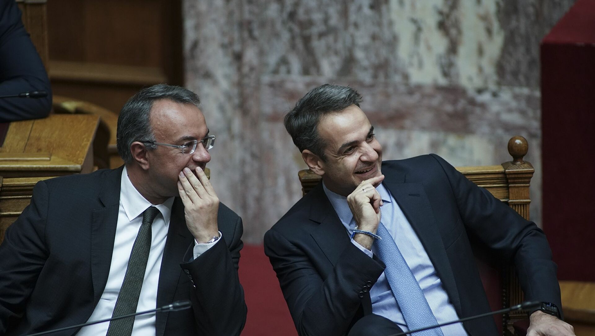 ΚΑΜΑΡΩΣΤΕ ΤΟΝ! Στις 13 Μαΐου 2021 δηλώνει ότι η πανδημία τελειώνει ...