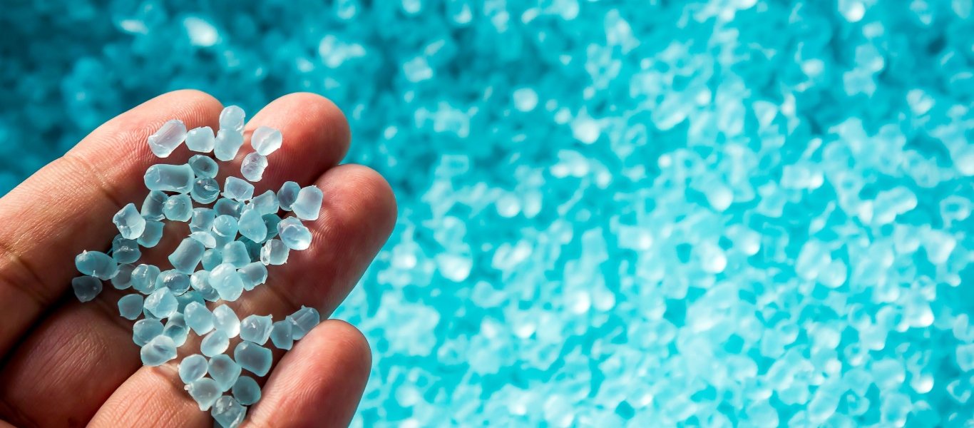 Επιστήμονες κάνουν λόγο για τύπο πλαστικού που ανακυκλώνεται «επ ...