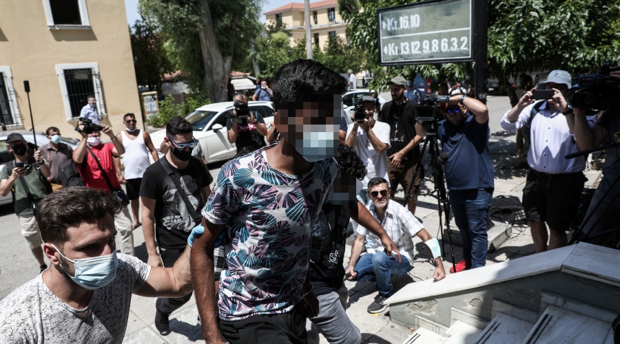 ΠΡΟΦΥΛΑΚΙΣΤΕΟΙ ΟΙ ΔΥΟ ΑΠΟ ΤΑ ΤΡΙΑ ΚΑΘΑΡΜΑΤΑ ΠΟΥ ΒΙΑΣΑΝ ΤΗΝ 25ΧΡΟΝΗ ...