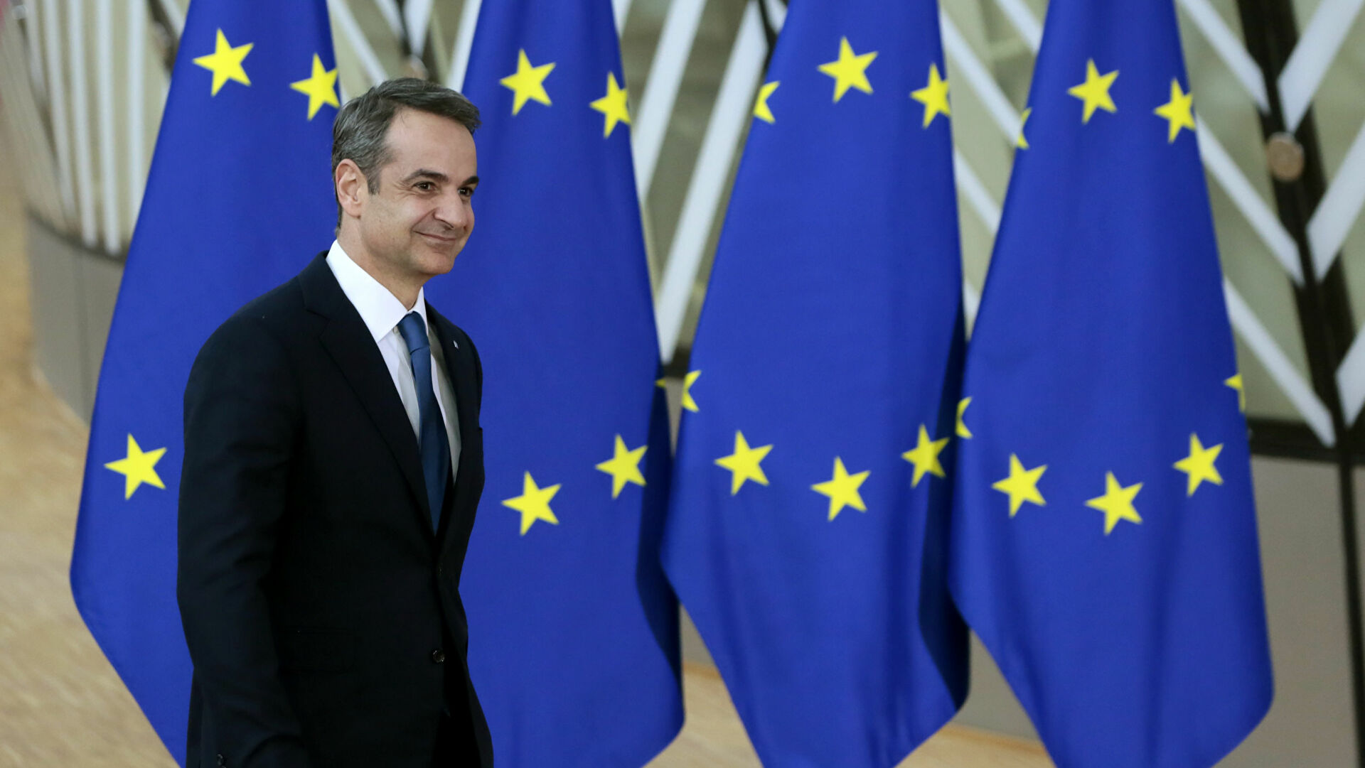 ΡΕΖΙΛΙ ΤΩΝ ΣΚΥΛΙΩΝ Ο ΜΗΤΣΟΤΑΚΗΣ! ΣΑΝ ΤΟΝ ΒΑΣΙΛΑΚΗ ΚΑΪΛΑ ΠΑΡΑΚΑΛΑΕΙ ΓΙΑ ...