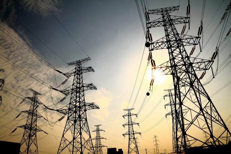 ΟΙ ΕΡΓΑΤΟΠΑΤΕΡΕΣ ΤΗΣ ΔΕΗ ΠΡΟΕΙΔΟΠΟΙΟΥΝ ΓΙΑ “ΜΠΛΑΚ ΑΟΥΤ” ΑΚΟΛΟΥΘΩΝΤΑΣ ΤΗ ...