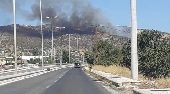 ΣΥΝΕΧΙΖΕΙ ΝΑ ΚΑΙΕΙ ΜΕ ΑΜΕΙΩΤΗ ΕΝΤΑΣΗ Η ΦΩΤΙΑ ΣΤΗΝ ΚΕΡΑΤΕΑ – ΕΠΙ ΠΟΔΟΣ Η ...