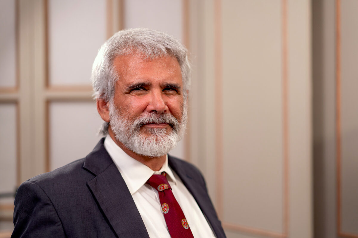 ΦΩΤΙΑ ΚΑΙ ΛΑΒΡΑ Ο ΕΦΕΥΡΕΤΗΣ ΤΩΝ ΕΜΒΟΛΙΩΝ mRNA ROBERT MALONE: “ΤΑ ...