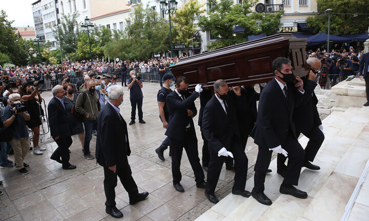 ΑΓΡΙΟ ΓΙΟΥΧΑΡΙΣΜΑ ΣΤΟΝ ΚΥΡΙΑΚΟ ΜΗΤΣΟΤΑΚΗ ΣΤΗ ΜΗΤΡΟΠΟΛΗ ΑΘΗΝΩΝ ΓΙΑ ΤΟ ...