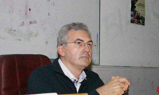 “Πύρινος” ο Κωνσταντίνος Βαθιώτης: “Δεν επιτρέπουν σε ανεμβολίαστους ...